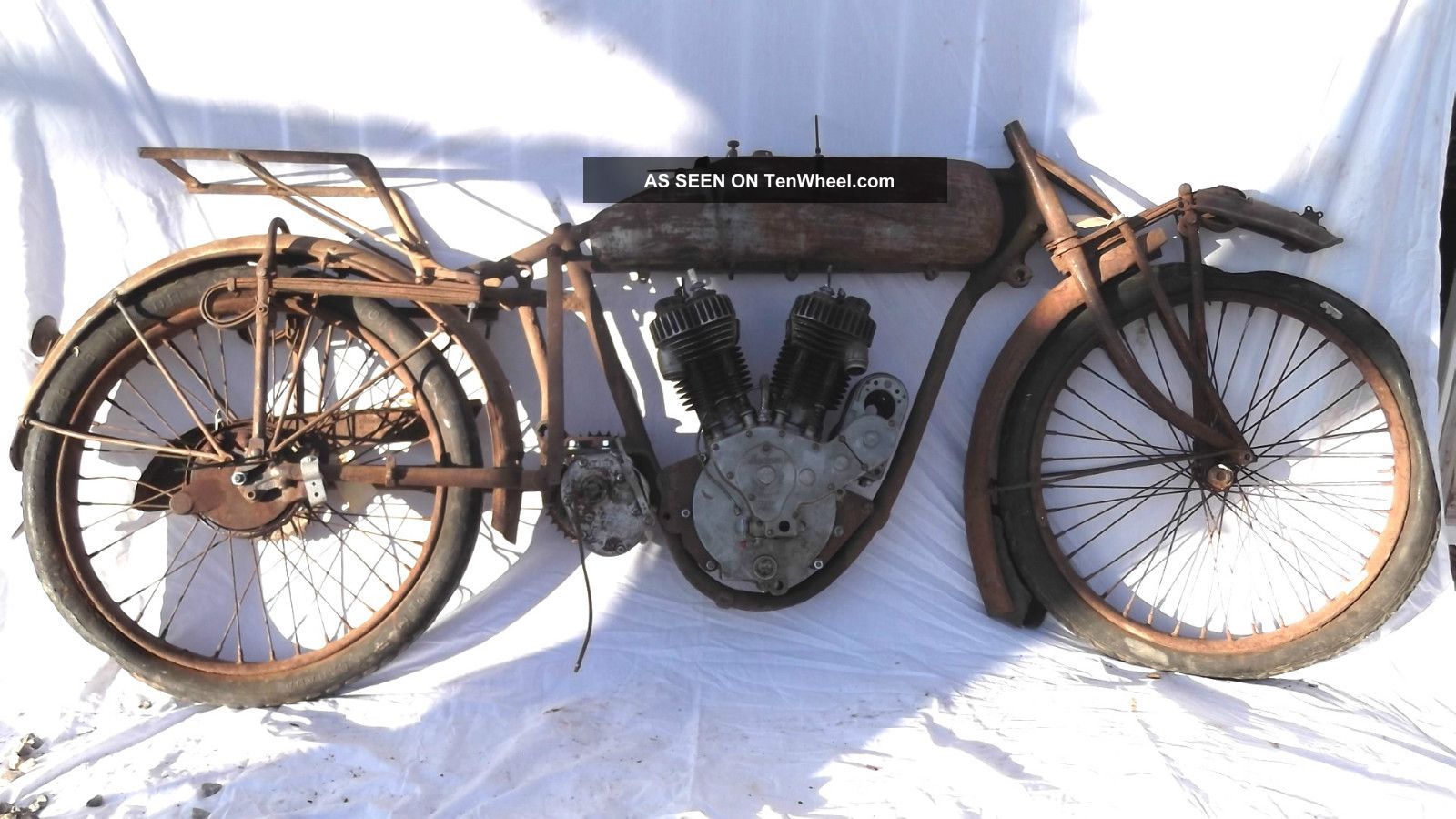 1917 Antique Indian Powerplus Motorcycle Rolling Basket Hendee Chief