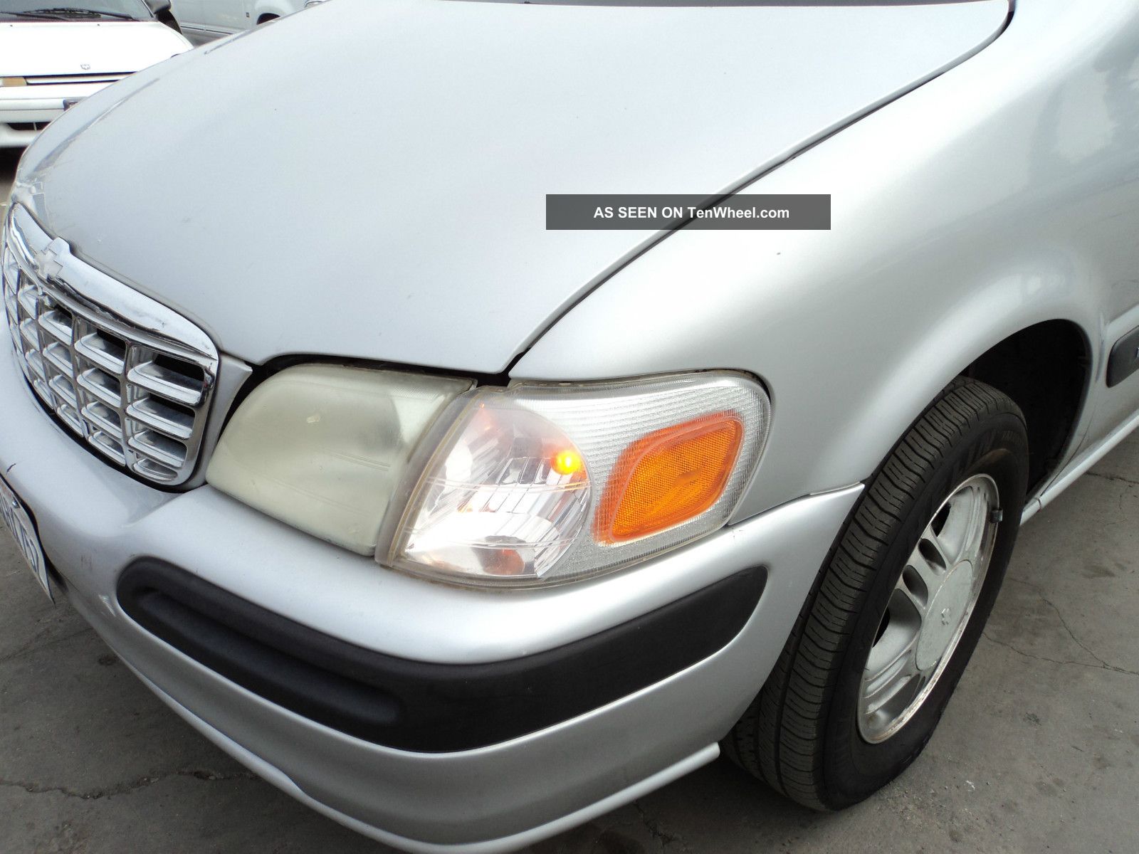 1998 Chevrolet Venture Base Mini Passenger Van 4 - Door 3. 4l,