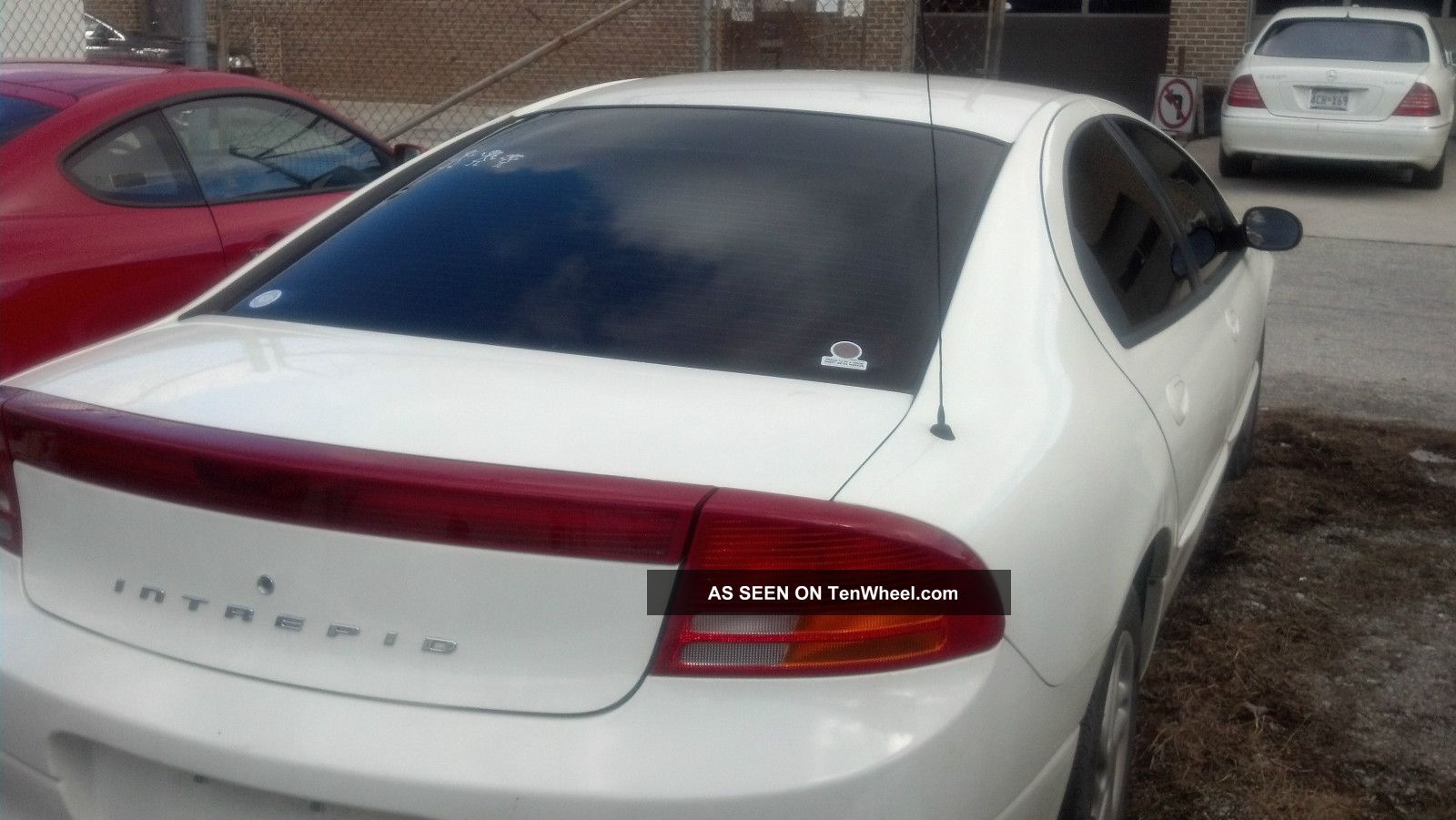 2000 Dodge Intrepid Base Sedan 4 - Door 2. 7l
