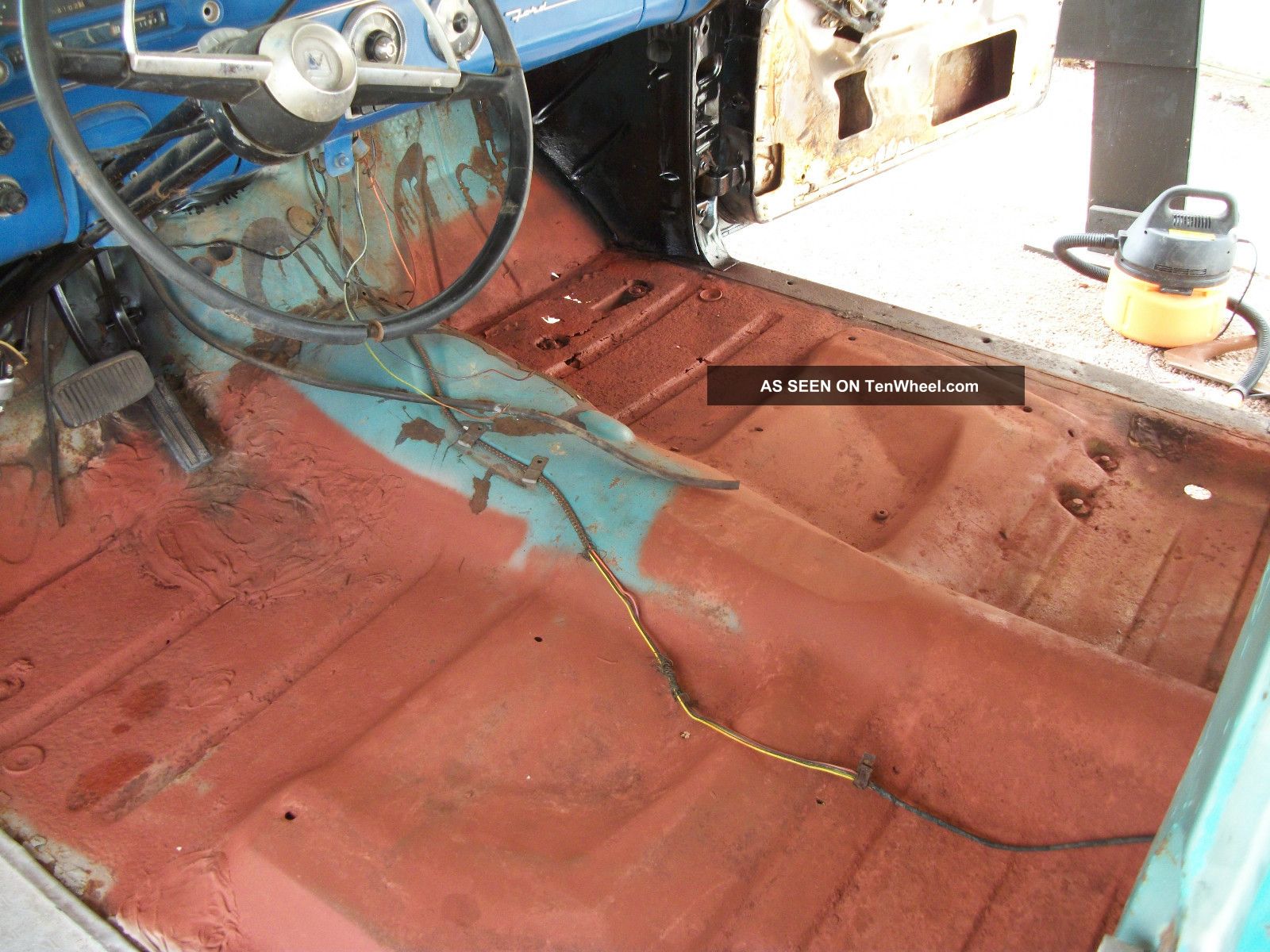 1955 Ford Customline 2 Door Post