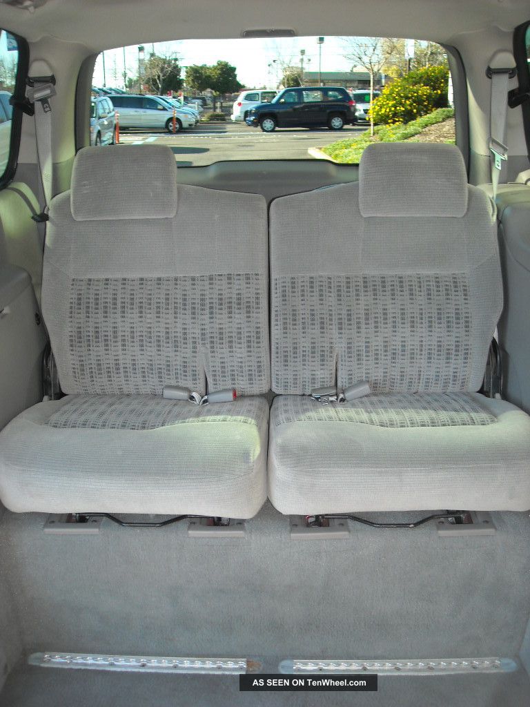 Wheelchair Accessible 2003 Red Chevrolet Venture W / Side Entry Ramp