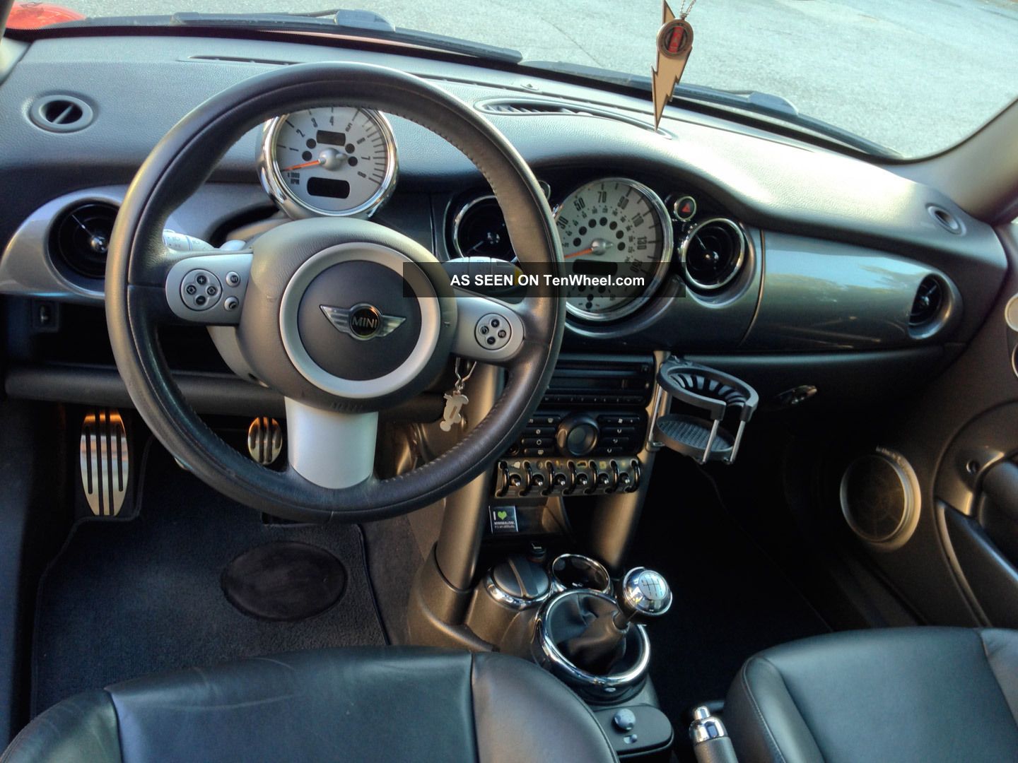 2006 Mini Cooper S - - Supercharged - Chili Red / White - 6speed