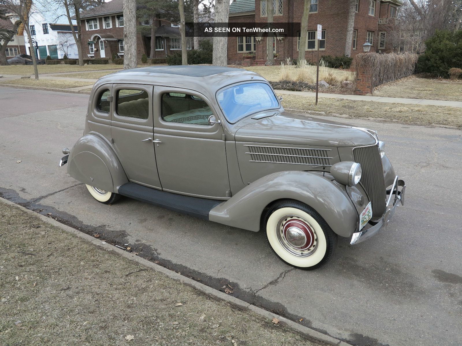 1936 Ford Slant Back V8