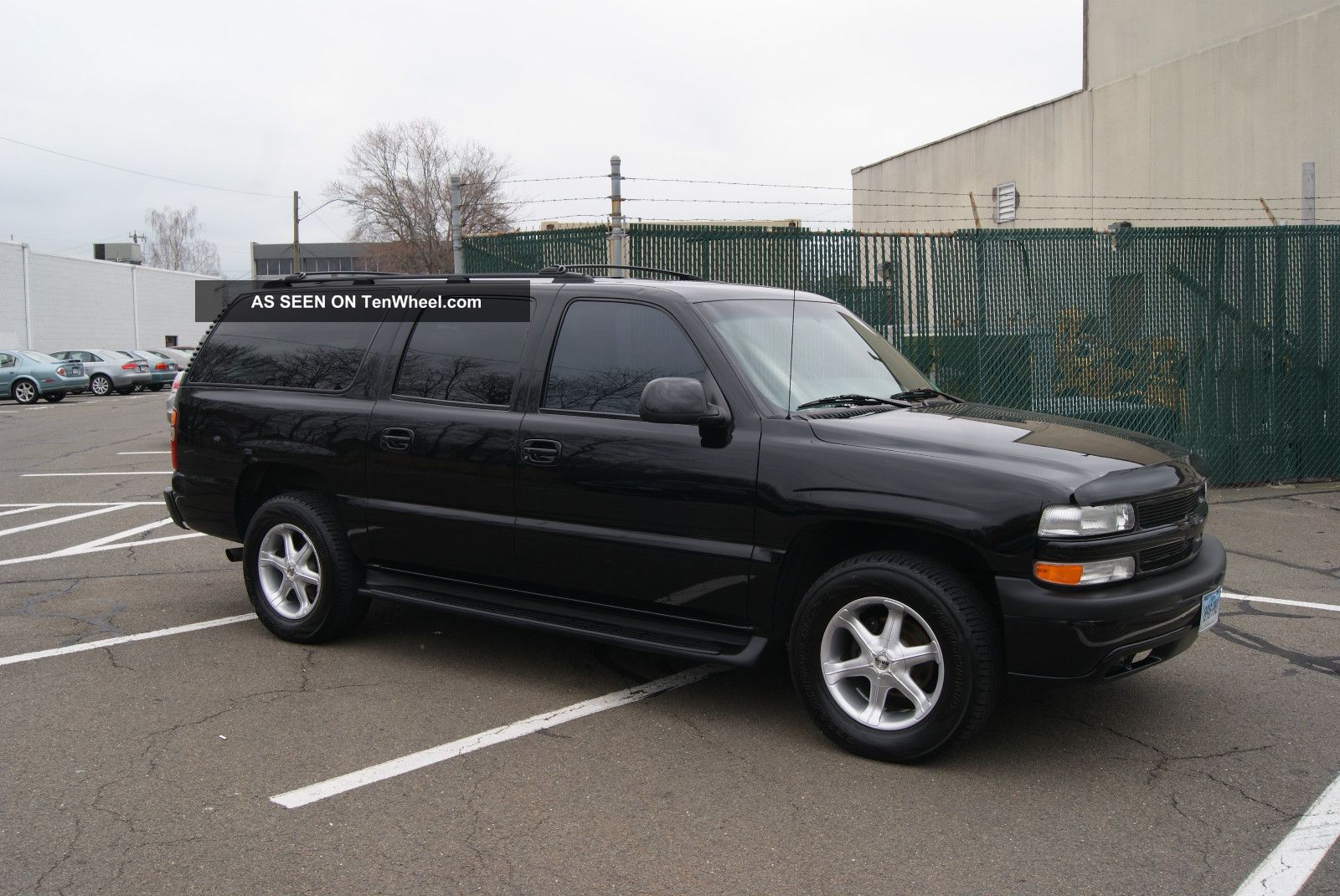 Custom 2001 Chevrolet Suburban Lt 4 Tv ' S, Upgraded Stereo, Paint, Wheels