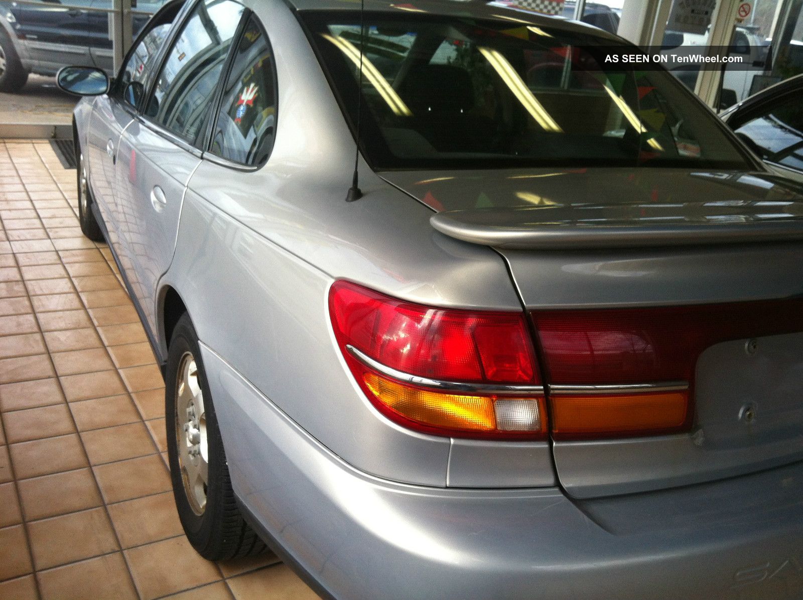2000 Saturn Ls2 Base Sedan 4 - Door 3. 0l