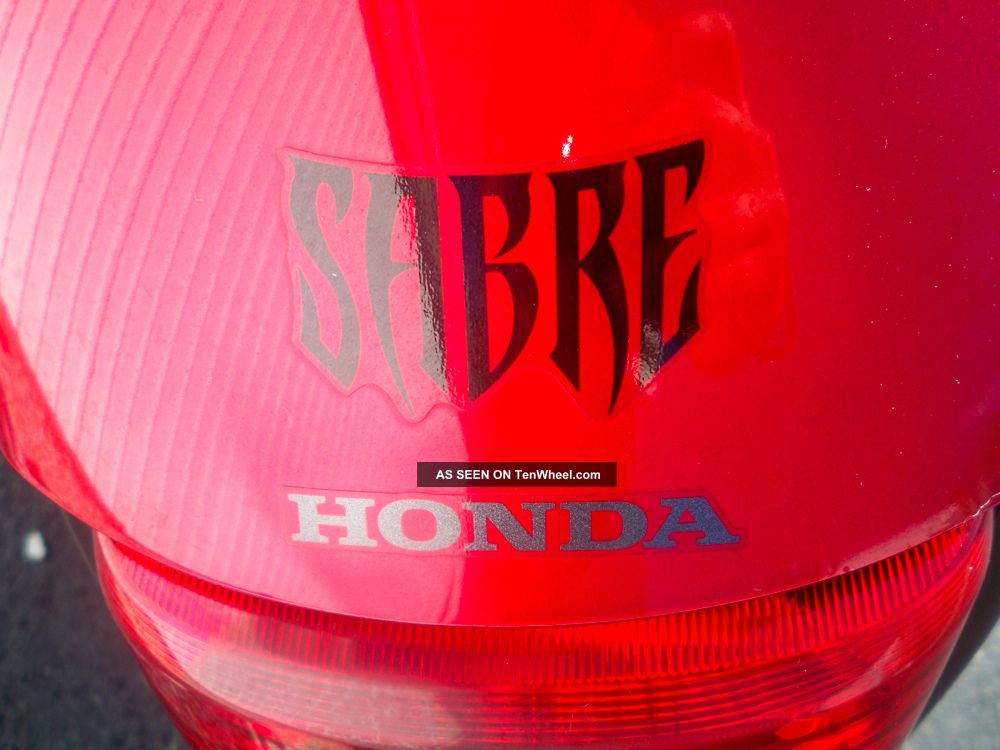 2010 Honda Vt1300 Sabre Red Um90622 C. S.