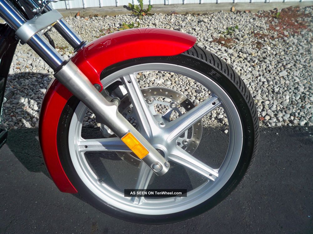 2010 Honda Vt1300 Sabre Red Um90622 C. S.