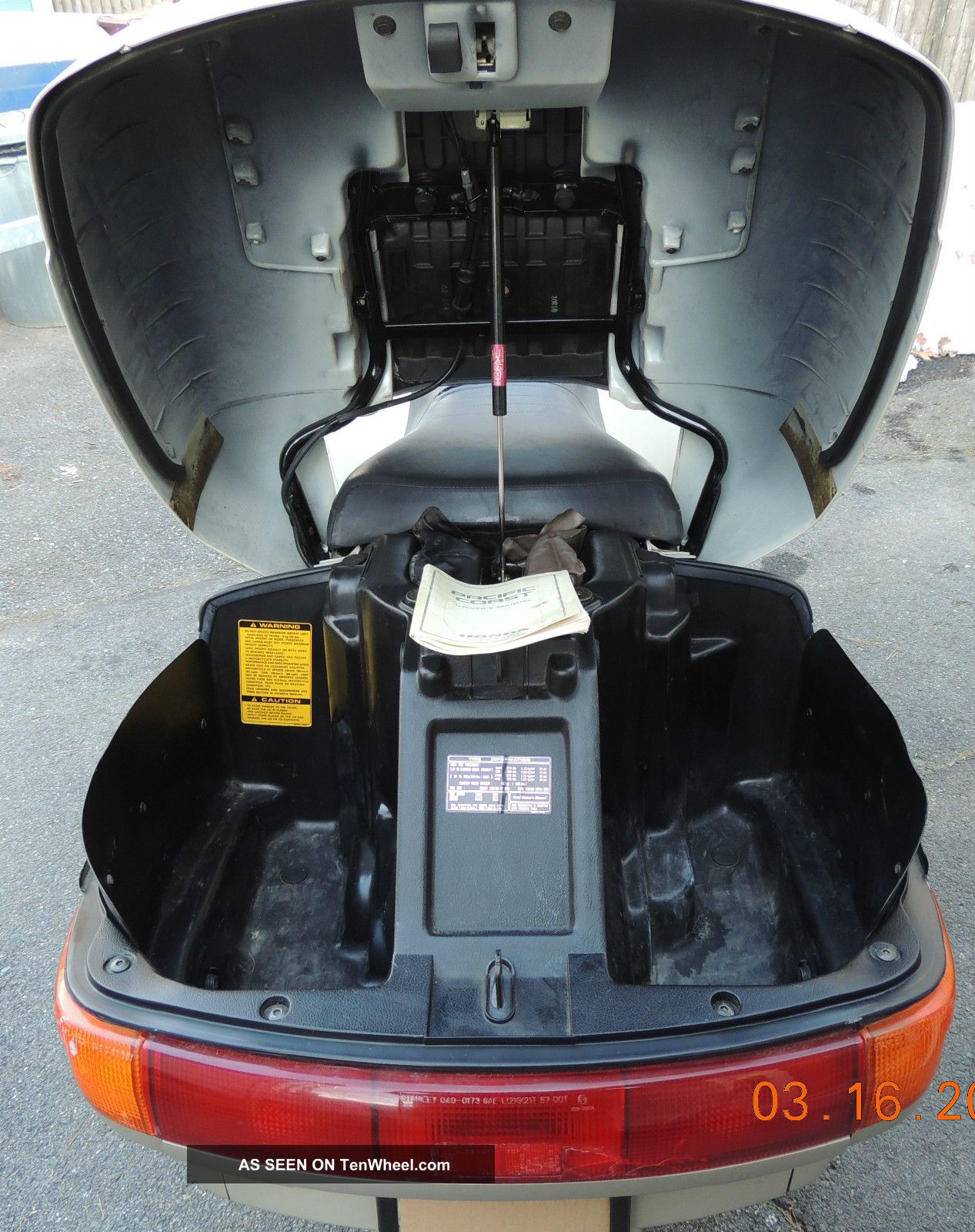 1989 Honda Pacific Coast Pc800 Gold Wing Light