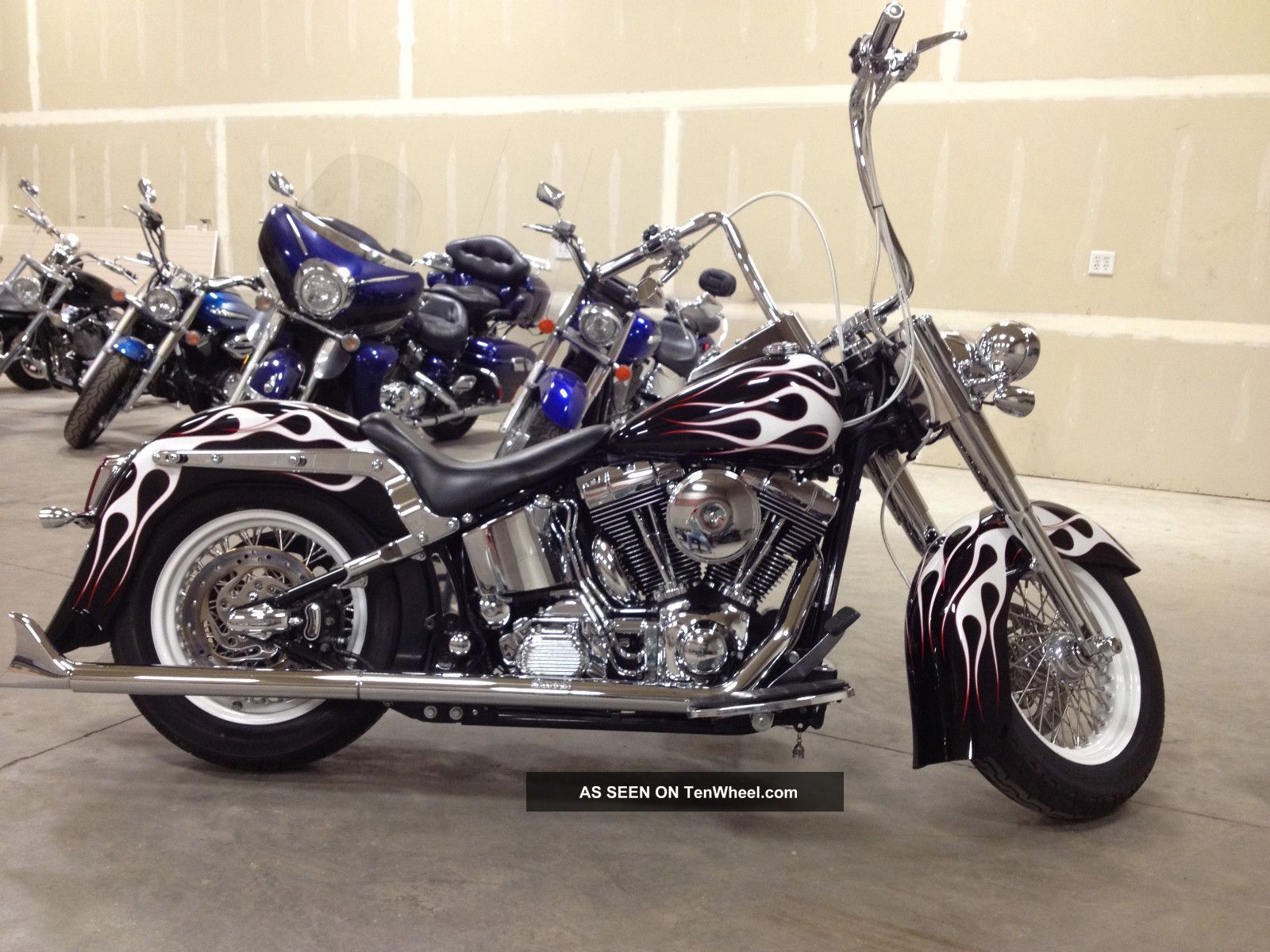 2004 Harley Davidson Heritage Softail Classic (flstc) Custom Paint Flames