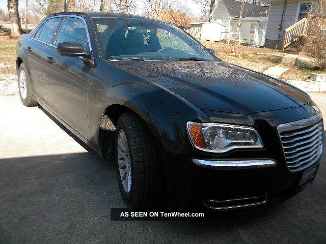 2013 Chrysler 300 Base Sedan 4 - Door 3. 6l