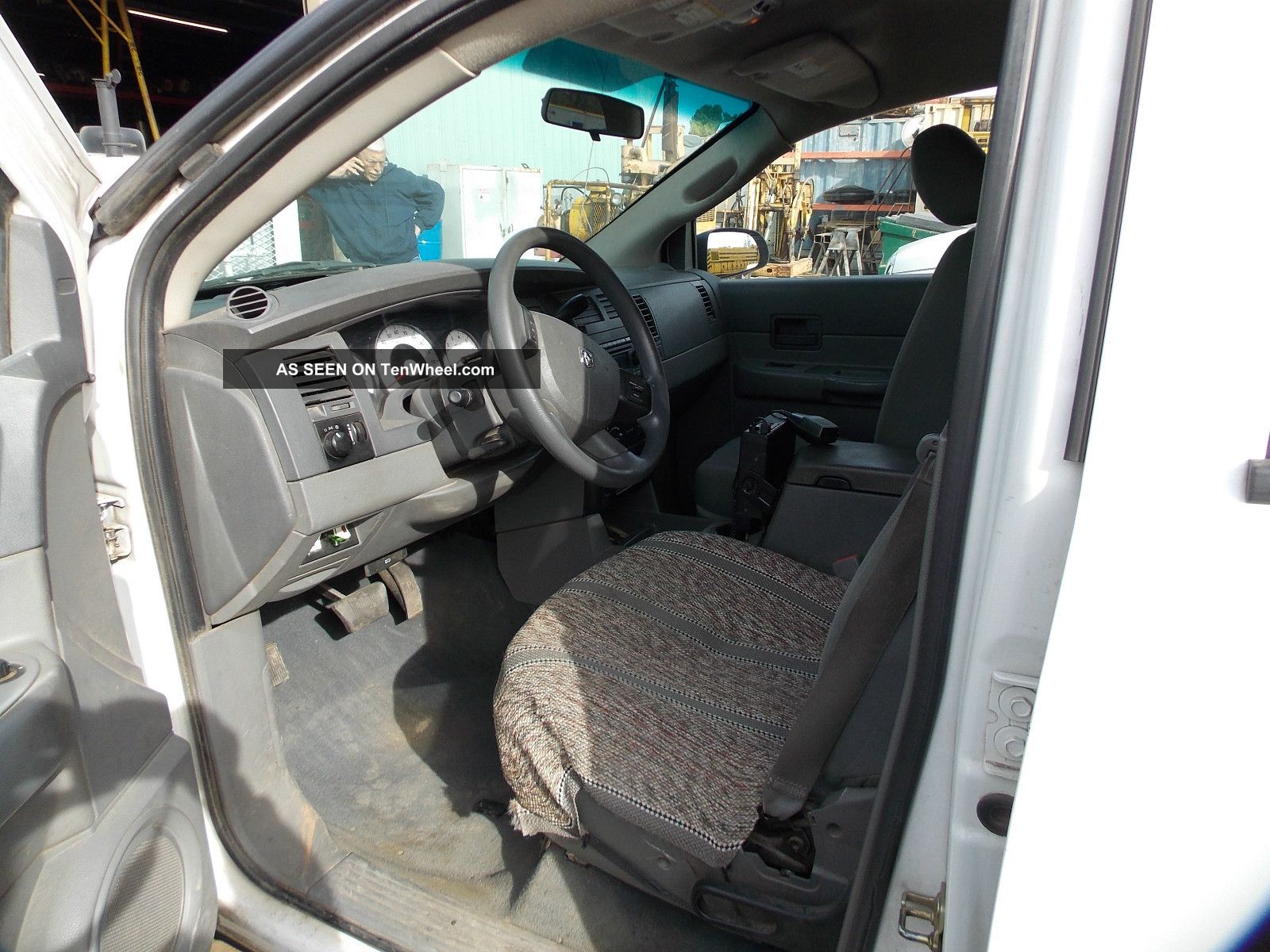 2005 Dodge Durango St Sport Utility 4 - Door 3. 7l Hi - Rail