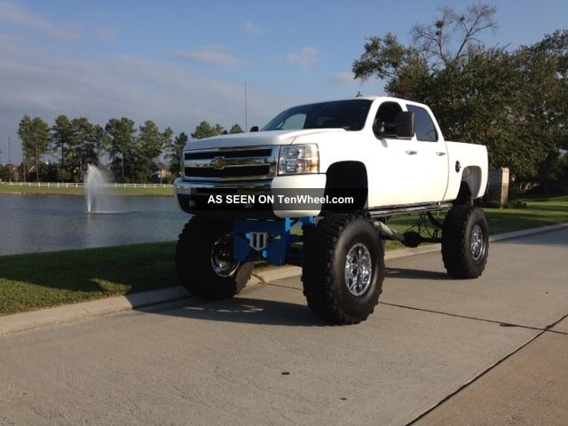 Custom Lifted 2010 Chevy 1500