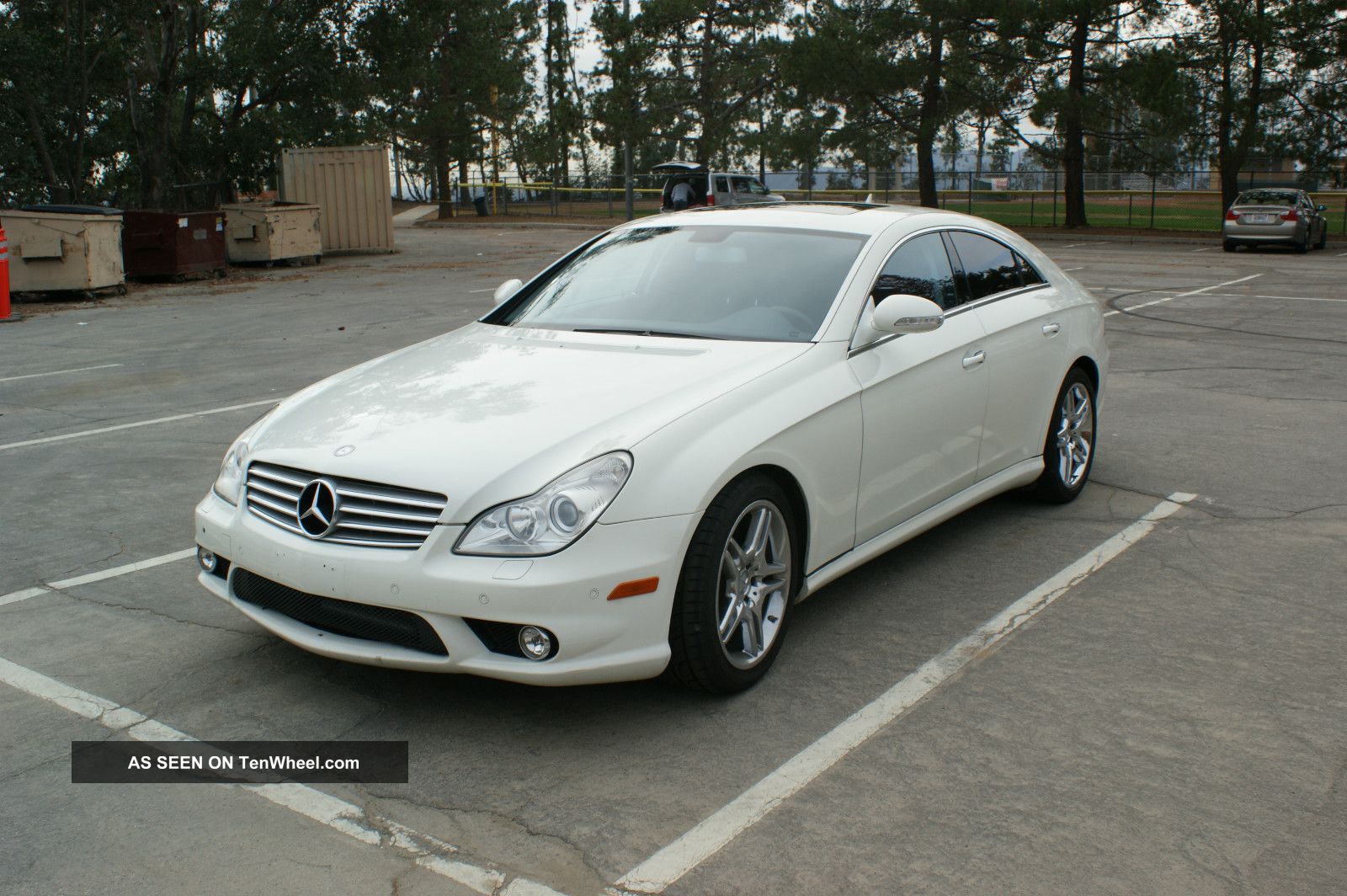 2007 Mercedes - Benz Cls550 Base Sedan 4 - Door 5. 5l
