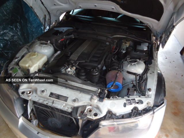 2000 Bmw Z3 Roadster Convertible 2 - Door 2. 5l