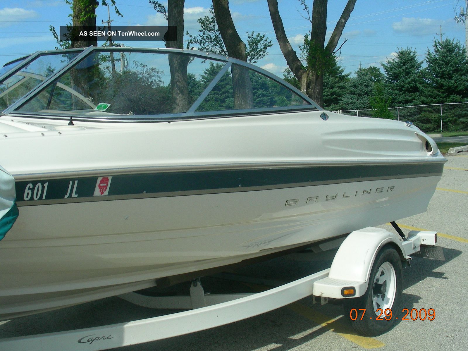 2001 Bayliner Capri 1750