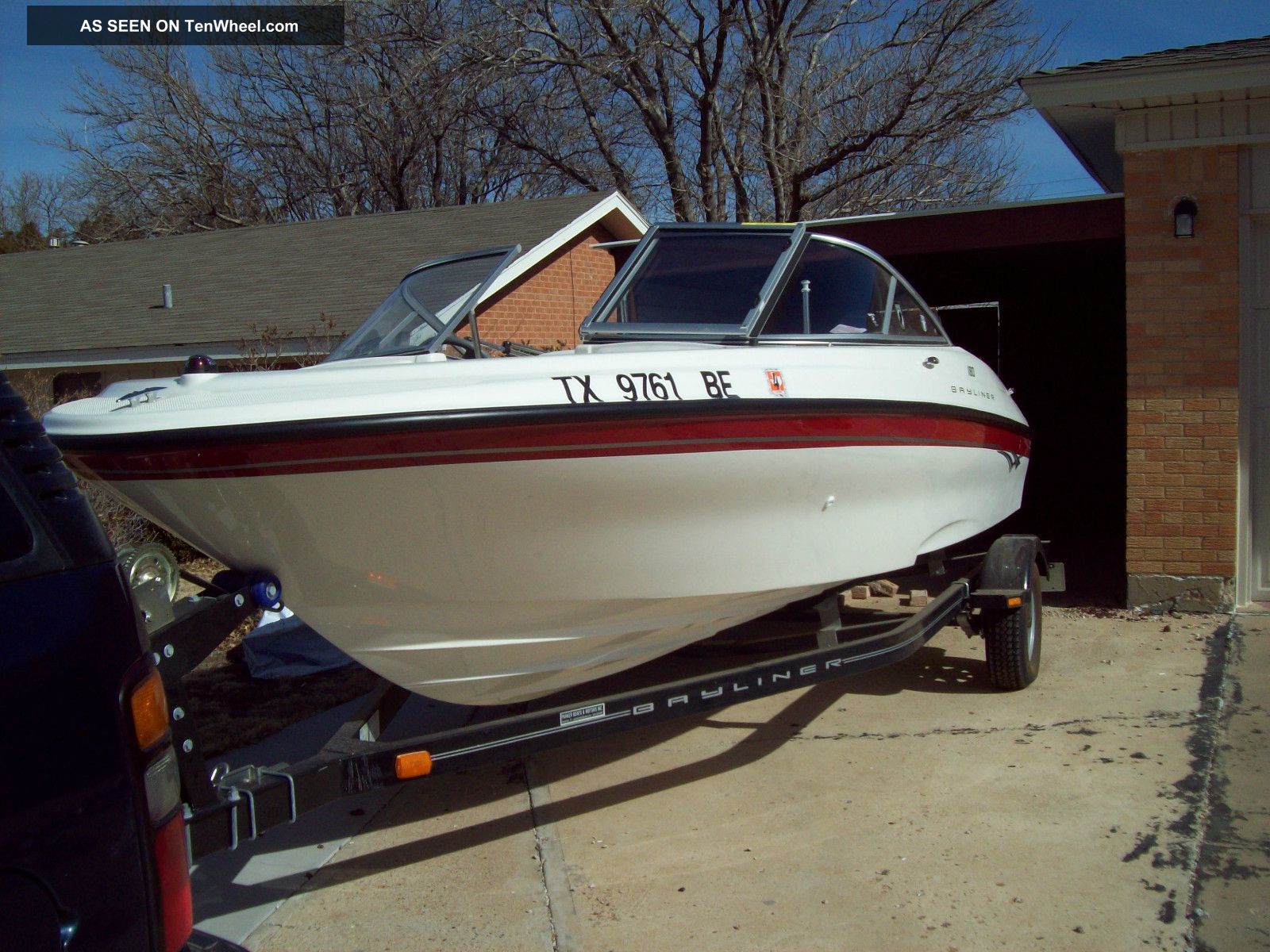 2011 Bayliner