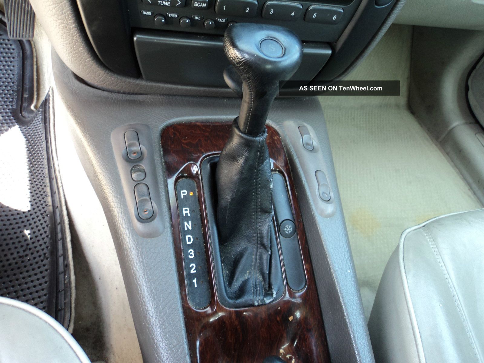 1997 Cadillac Catera,