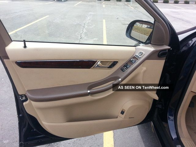 2006 Mercedes - Benz R500 Luxury Package + & Dvd & Rear A / C