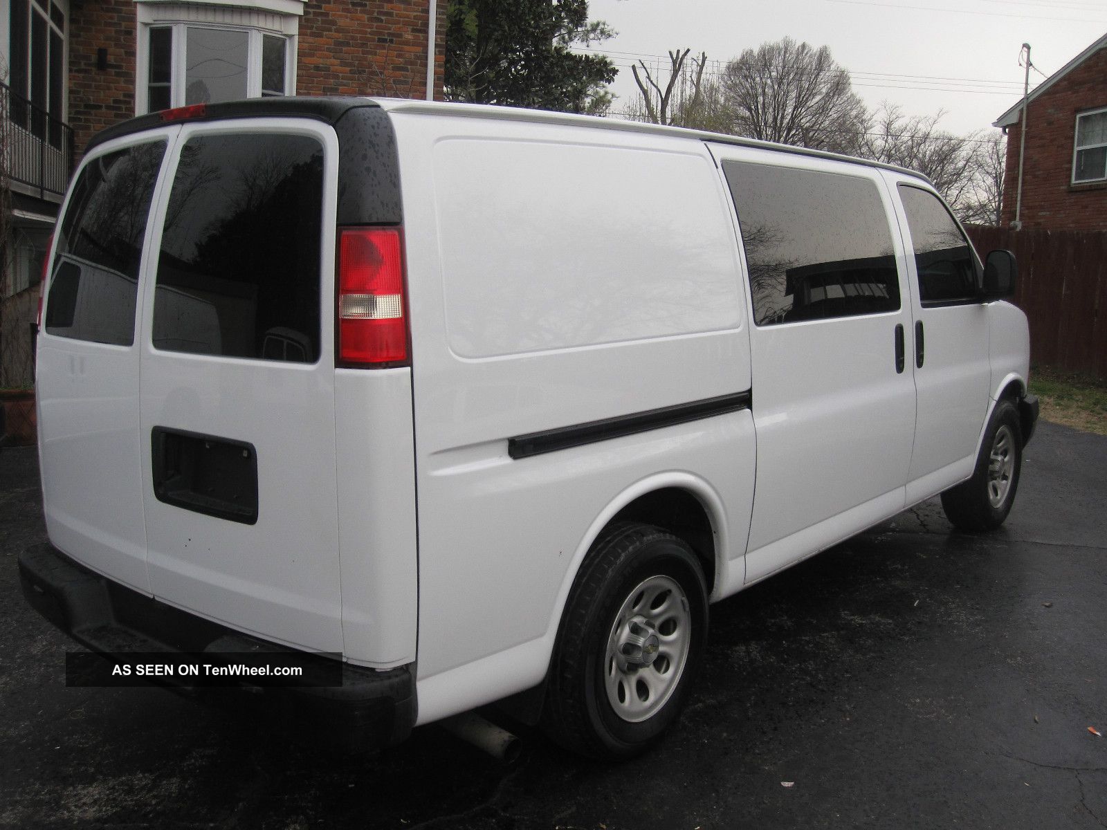 2009 Chevrolet Express 1500 4. 3l V - 6, , , Partition, Outlets