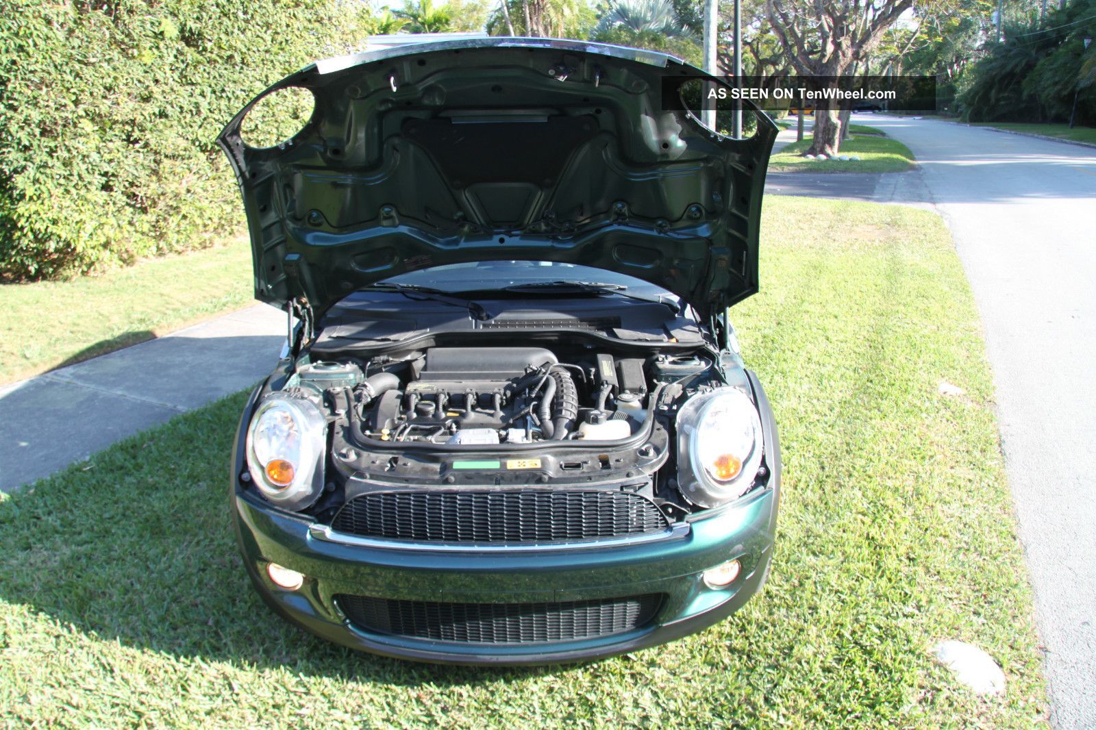 2009 Mini Cooper S Hatchback 2 - Door 1. 6l