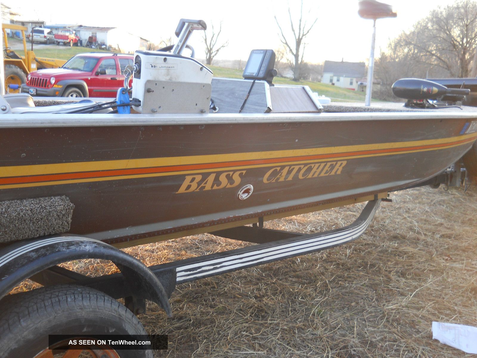 1985 Smoker Craft Bass Catcher