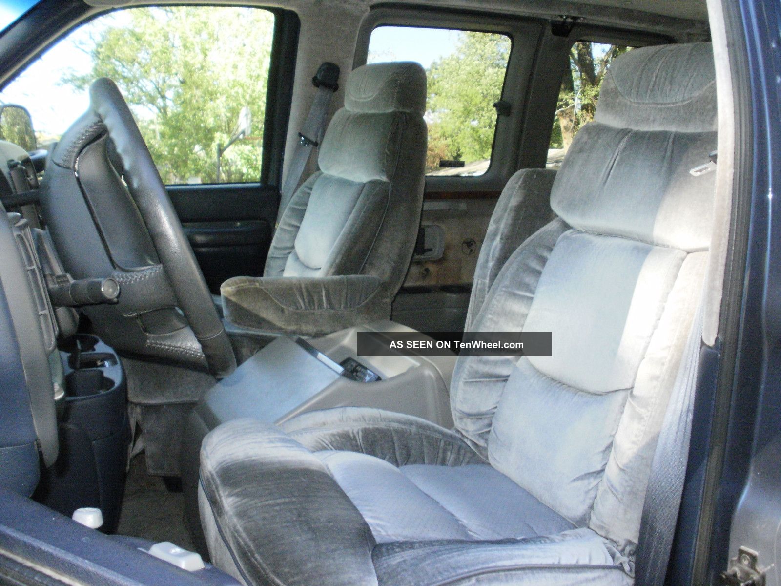 1997 Chevrolet Express 1500 Ls Standard Passenger Van 3 - Door 5. 7l