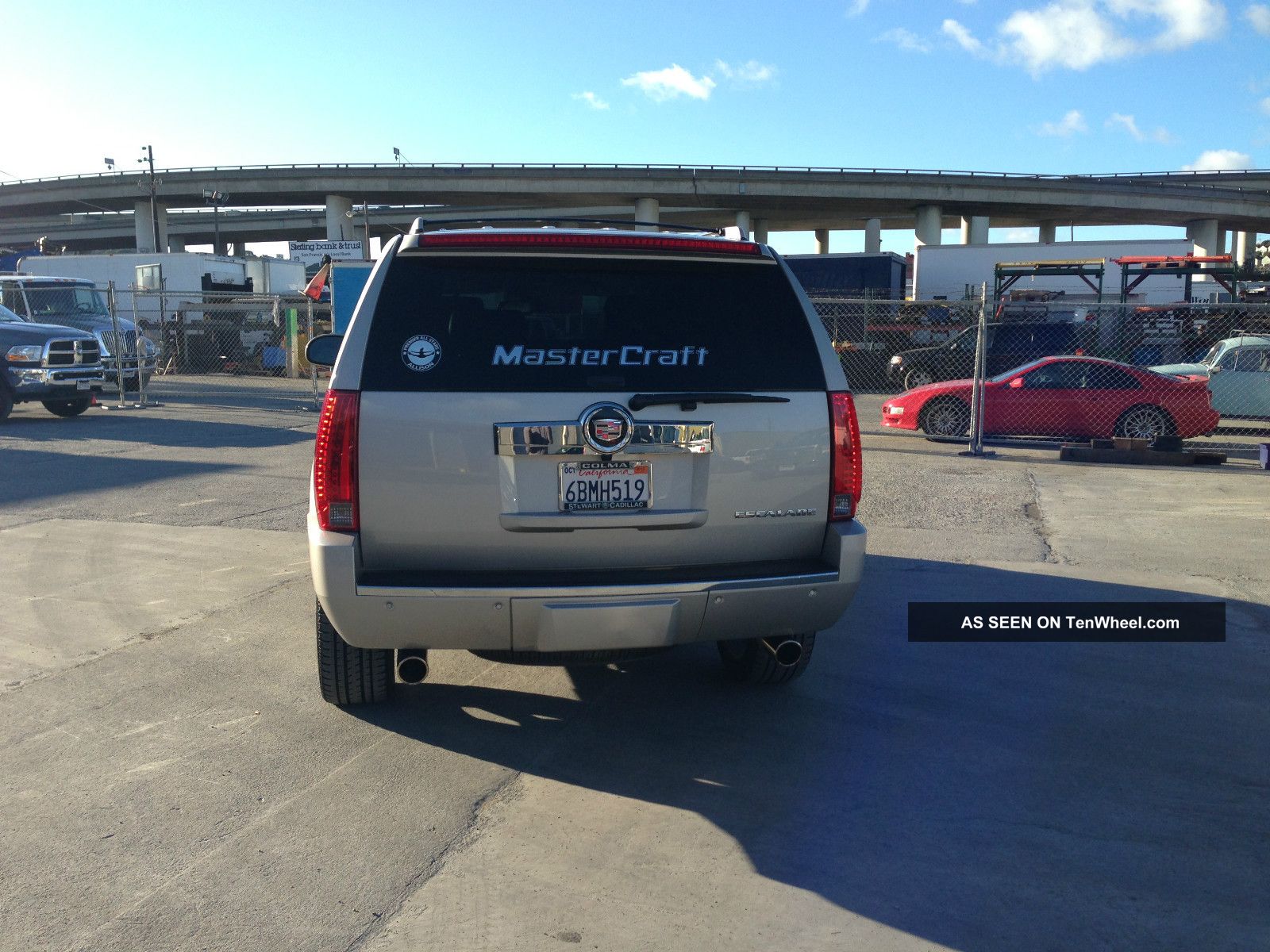 2007 Cadillac Escalade - Fully Loaded