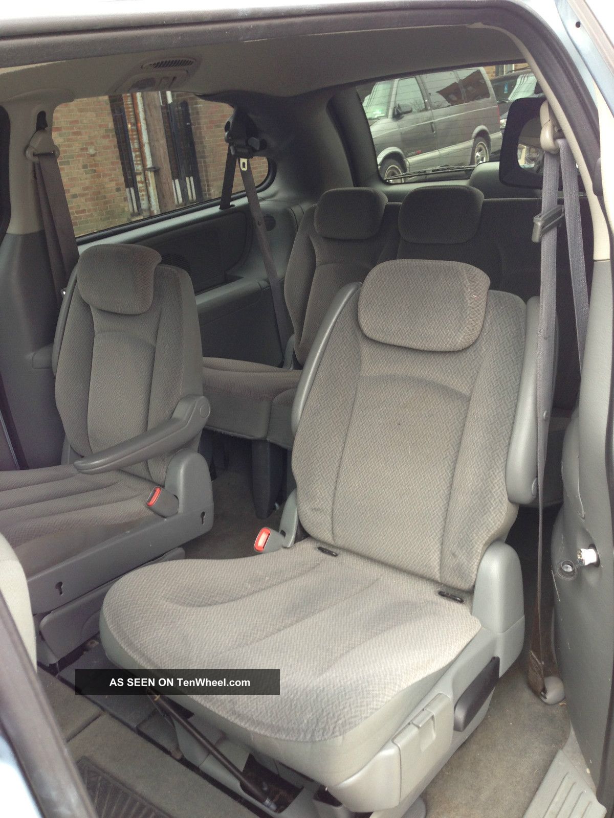 2006 Dodge Caravan Light Blue Color