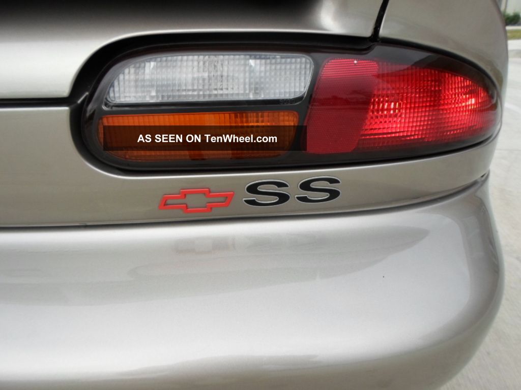 2001 Chevrolet Camaro Z28 Ss Coupe 2 - Door 5. 7l Slp