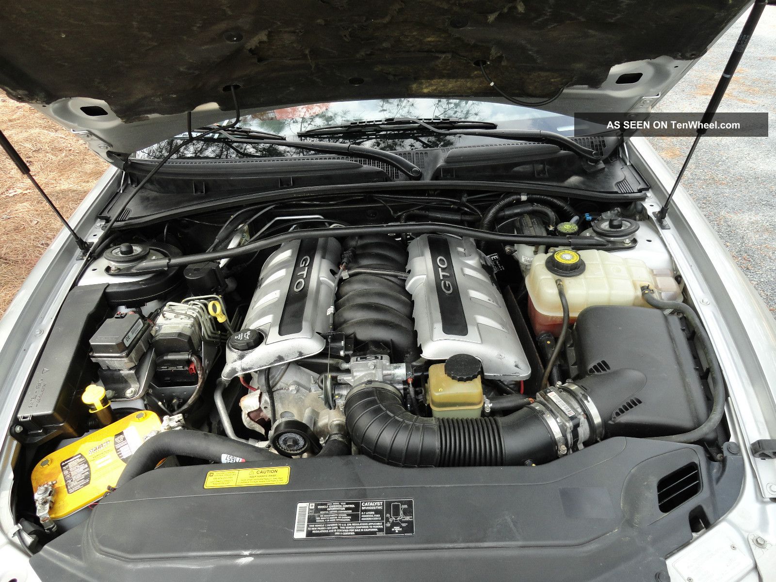 2004 - Silver Pontiac Gto Base Coupe 2 - Door 5. 7l - 350hp - 6spd ...