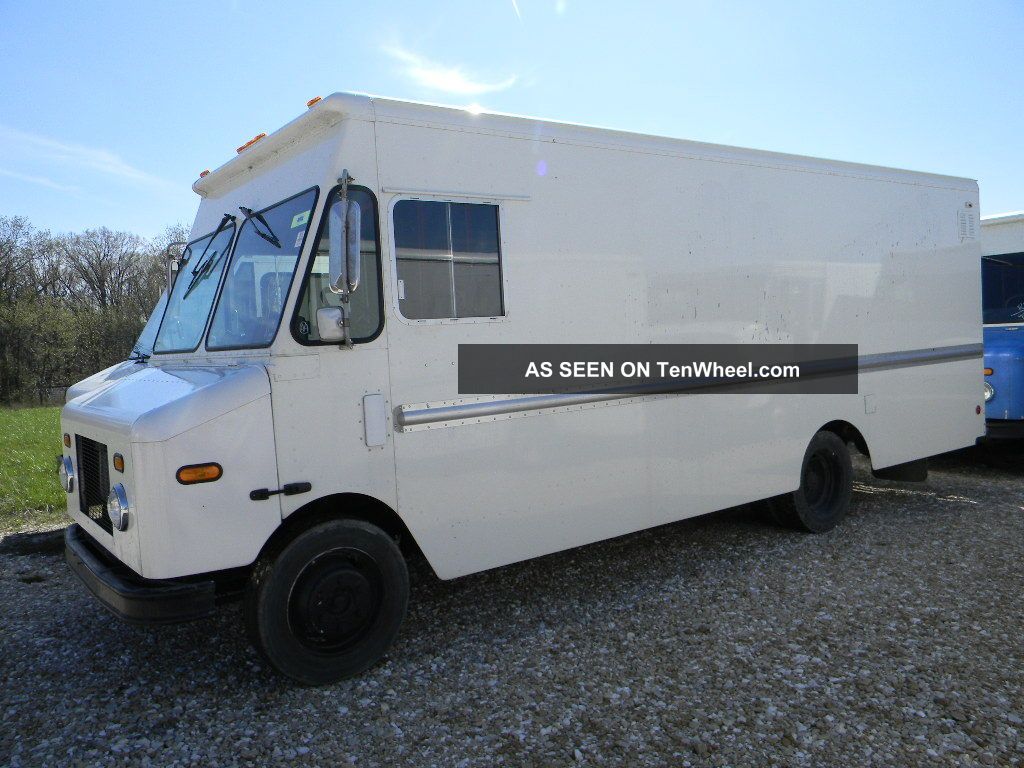 1999 Freightliner Stepvan Food Truck Cargo Concession 4 Bt Cummins Diesel Mt 35
