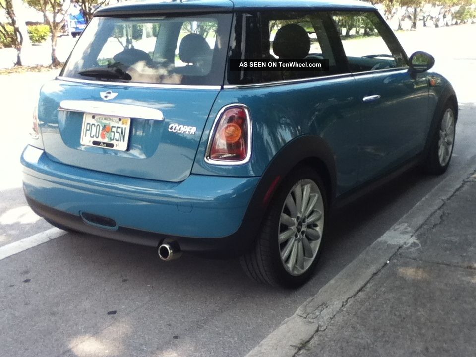 Mini Cooper Base Hatchback 2 - Door 1. 6 L Oxygen Blue. . 2008