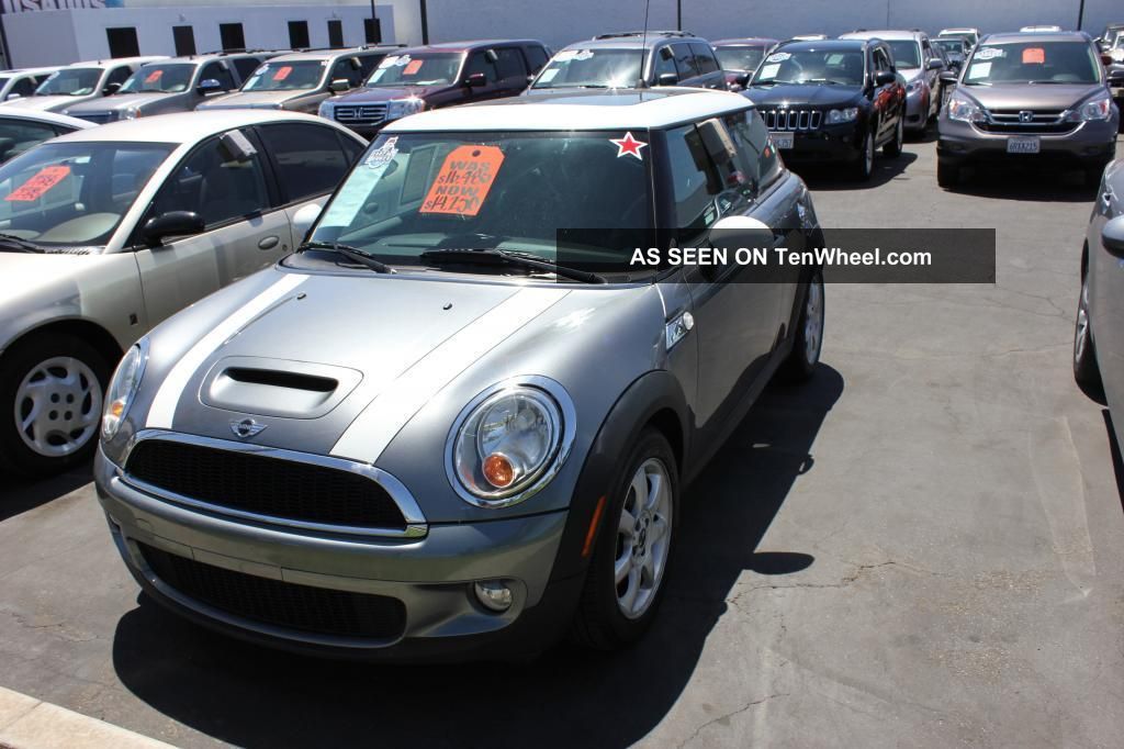 2009 Mini Cooper S Hatchback 2 - Door 1. 6l
