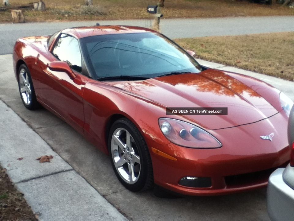 2005 Chevrolet Corvette Base Coupe 2 - Door 6. 0l