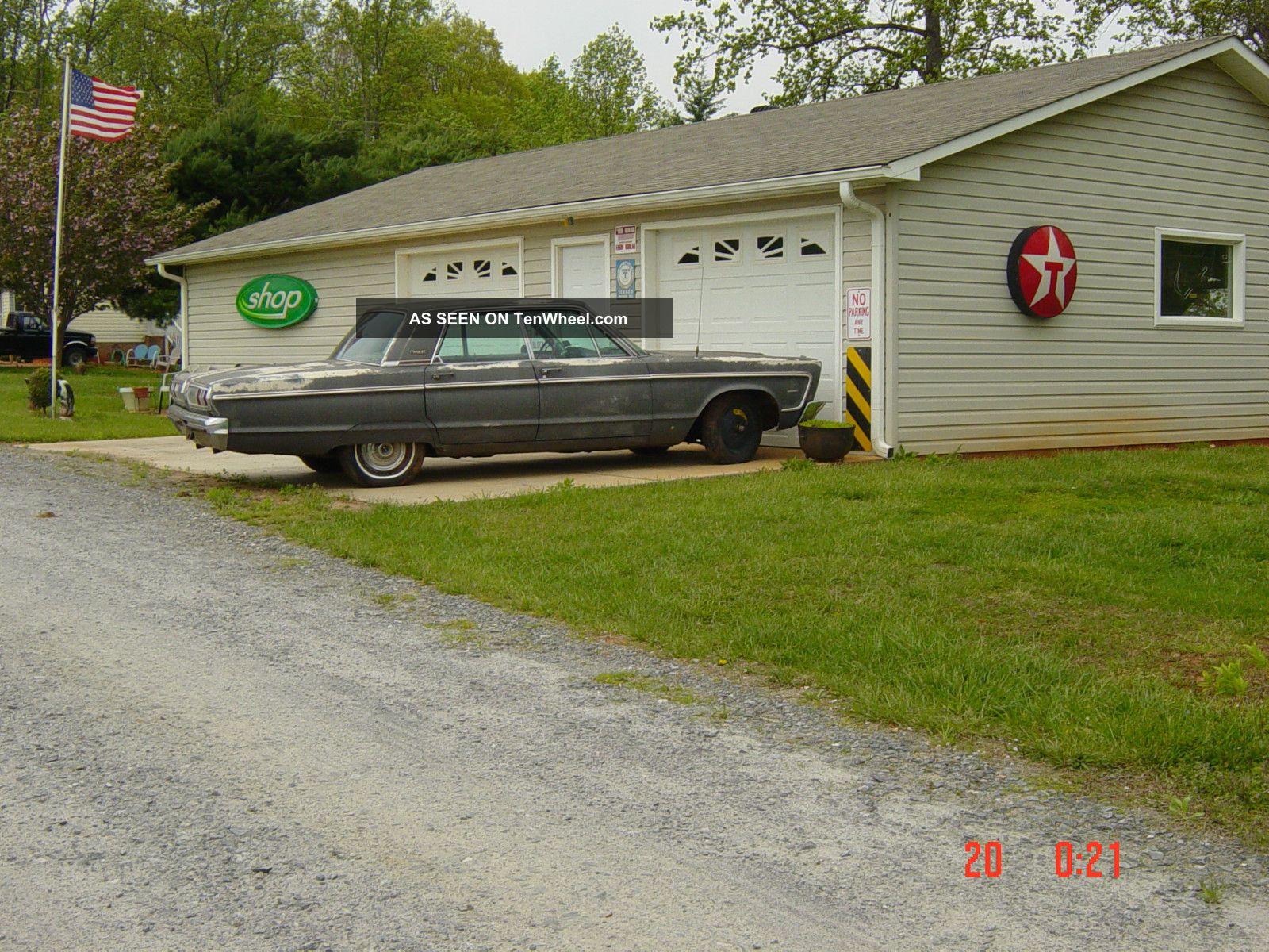 1966 Plymouth Fury Iii Vip Edition 383 Commando V8 Gray With Fender Skirts.
