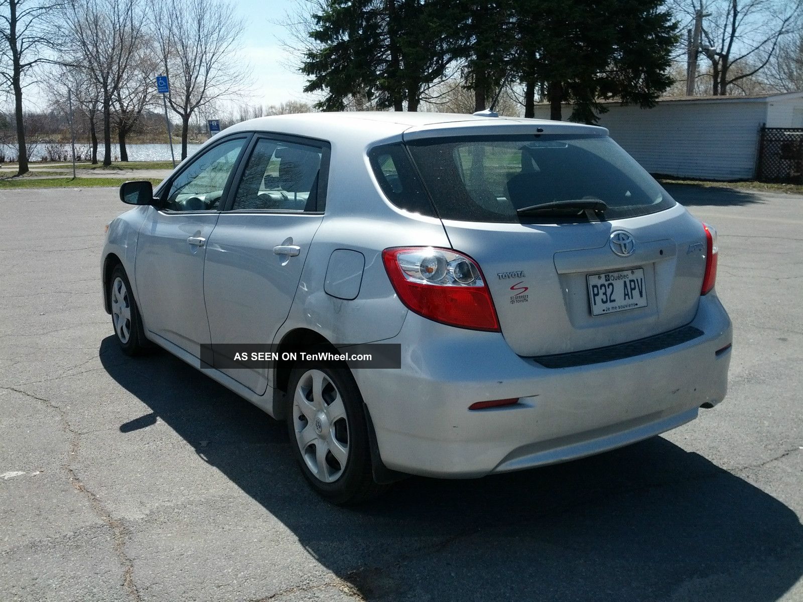 Toyota Matrix 2010. Manual.