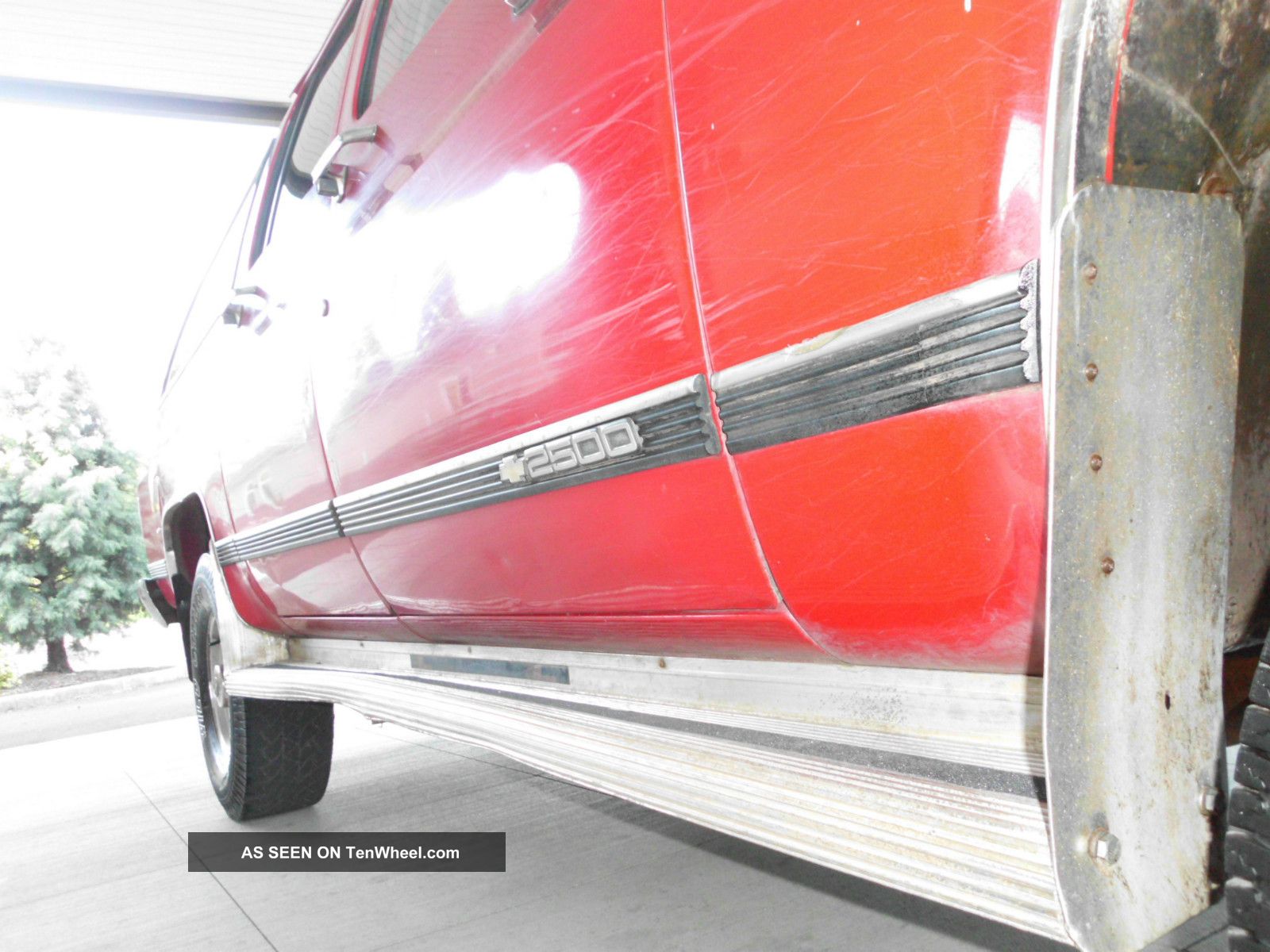 1989 Chevrolet Suburban 2500 Silverado 4x4 3 / 4 Ton - - - Rust