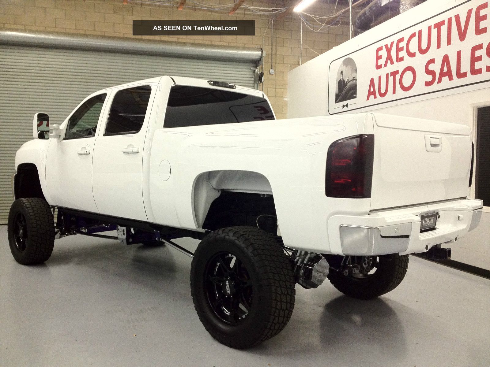 2011 Chevrolet K2500 Crew Cab, Custom $26k 10 " Lift, Wheels & Tires ...
