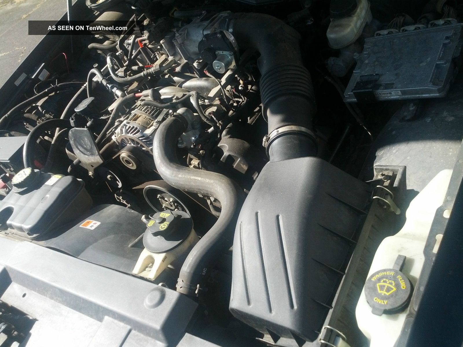 2005 Ford Crown Victoria Police Interceptor P71 Cvpi