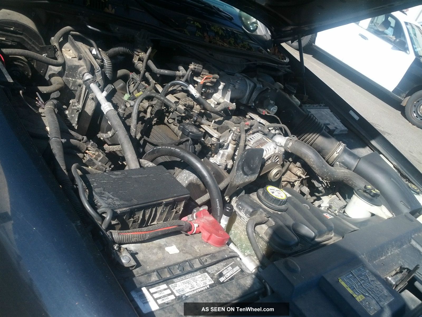 2005 Ford Crown Victoria Police Interceptor P71 Cvpi