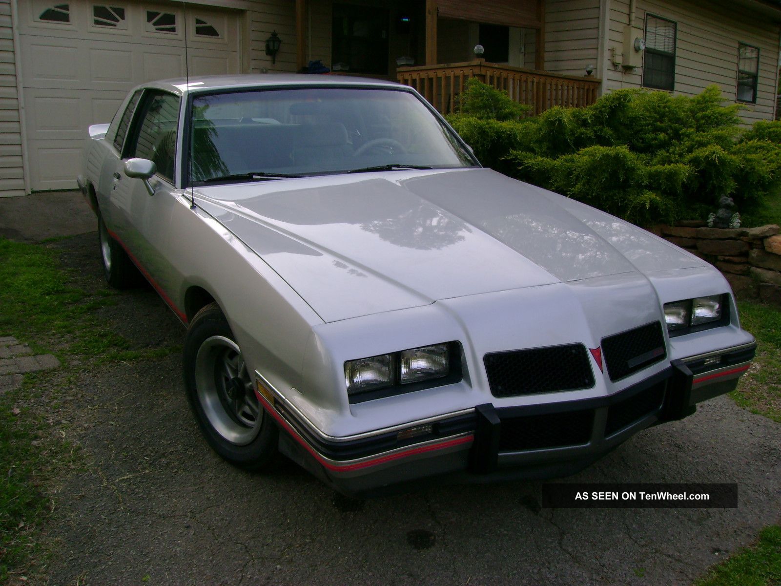 1986 Pontiac Grand Prix Base Coupe 2 - Door 5. 0l Htf Rare 1 Of 107 Canada