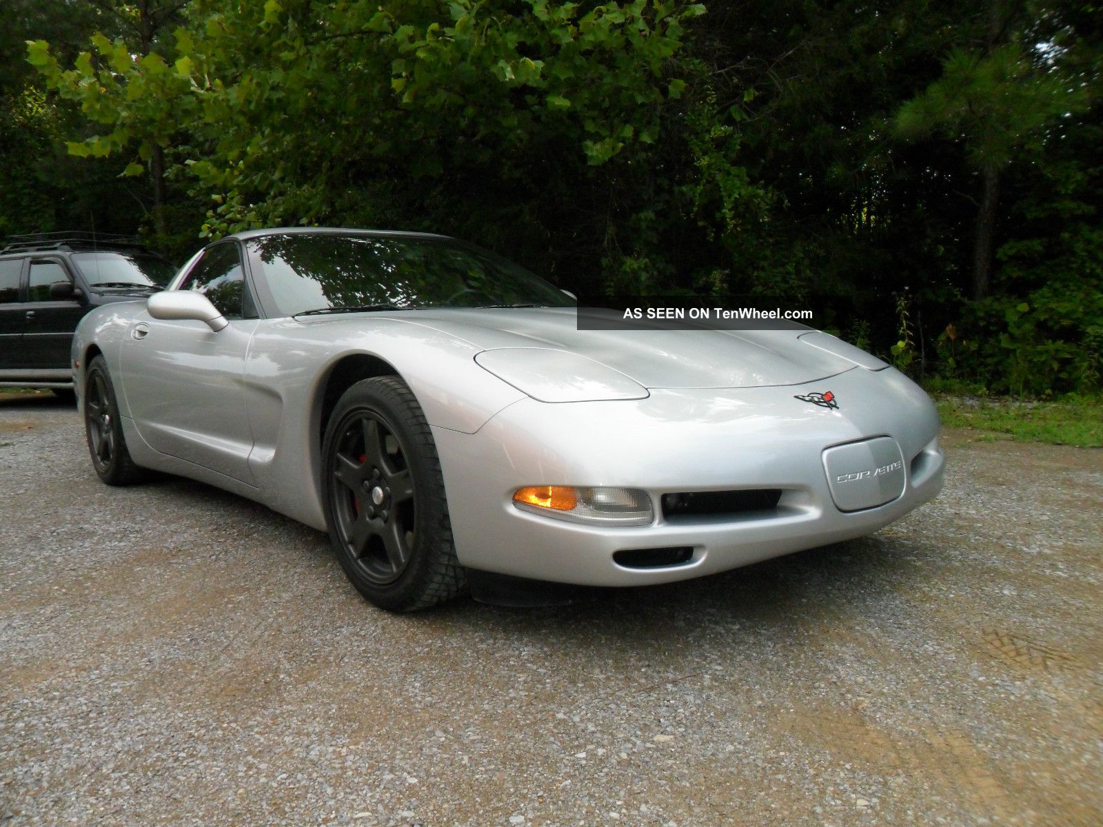 1998 Chevrolet Corvette Base Hatchback 2 - Door 5. 7l