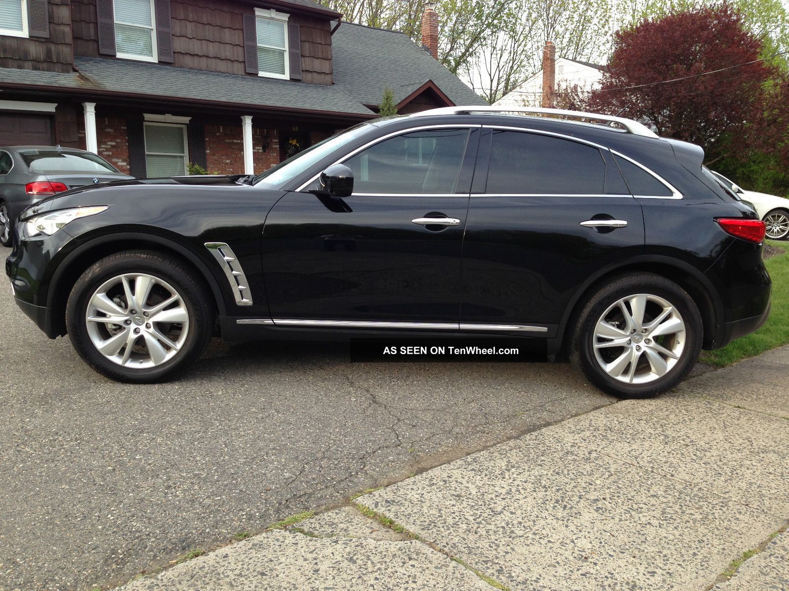 2012 Infiniti Fx35 Base Sport Utility 4 - Door 3. 5l