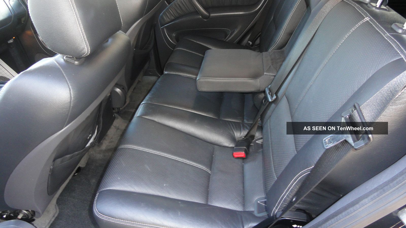 2004 Mercedes - Benz Ml500 Base Sport Utility 4 - Door 5. 0l