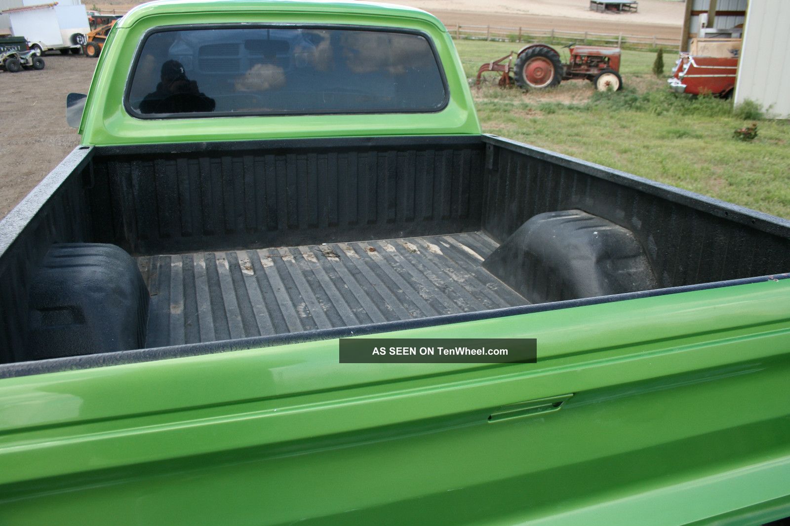 1976 Dodge D100 Short Box Fleetside Truck