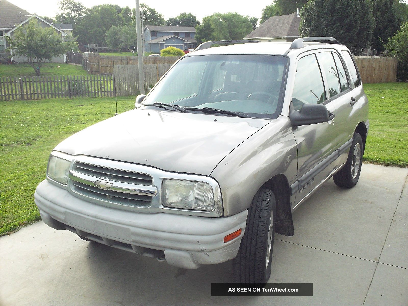 2003 Chevy Tracker 4x4 Base Hardtop 2 - Door 1. 6l