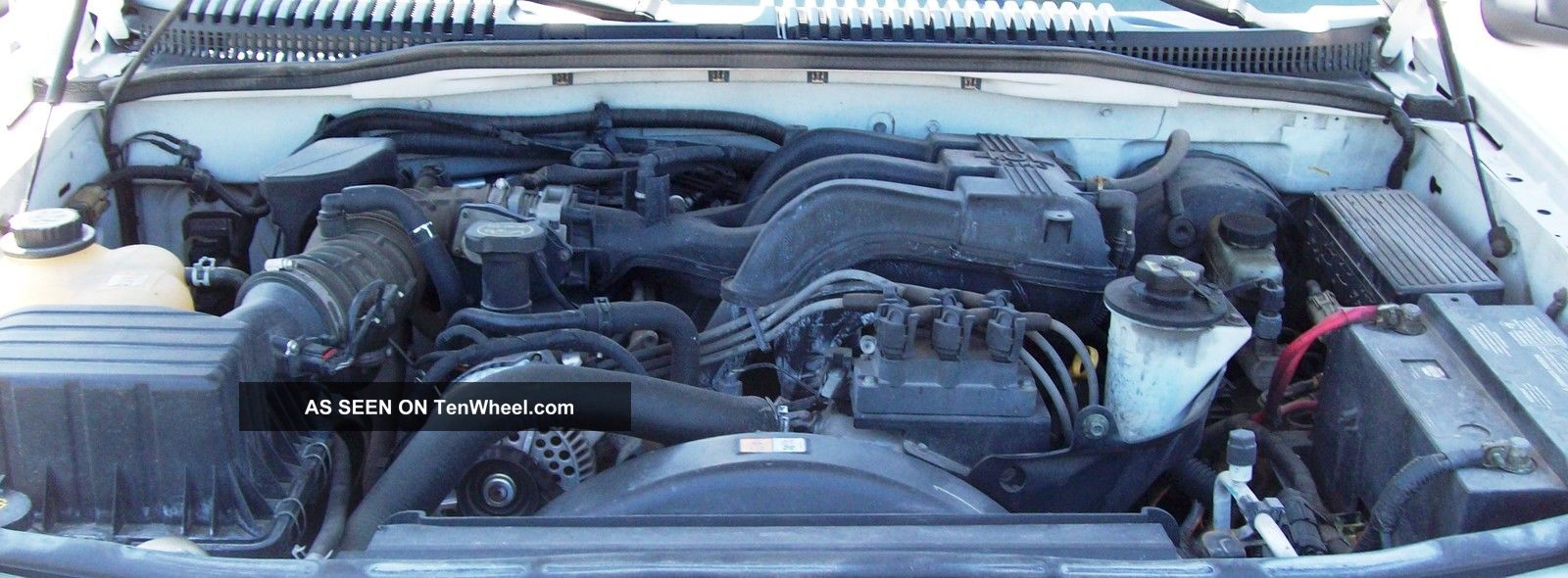 White 2004 Ford Explorer Xls 4wd