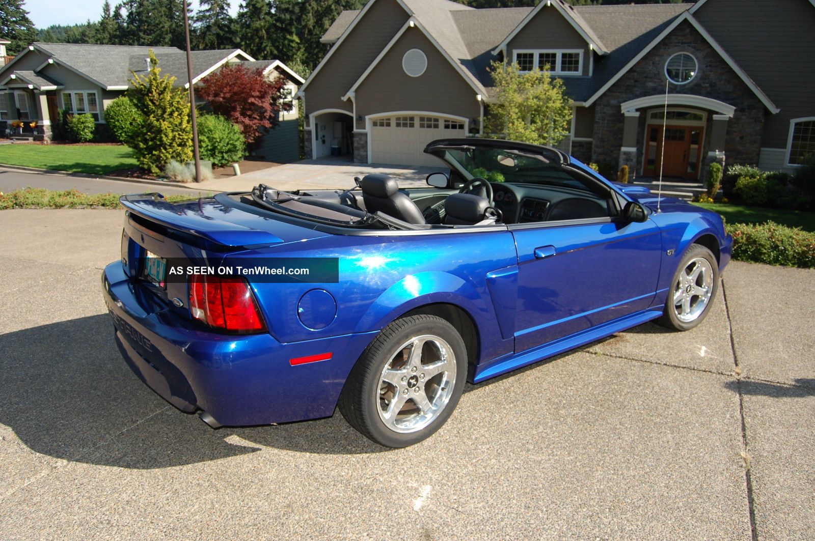 2003 Ford Mustang Gt Convertible 2 - Door 4. 6l
