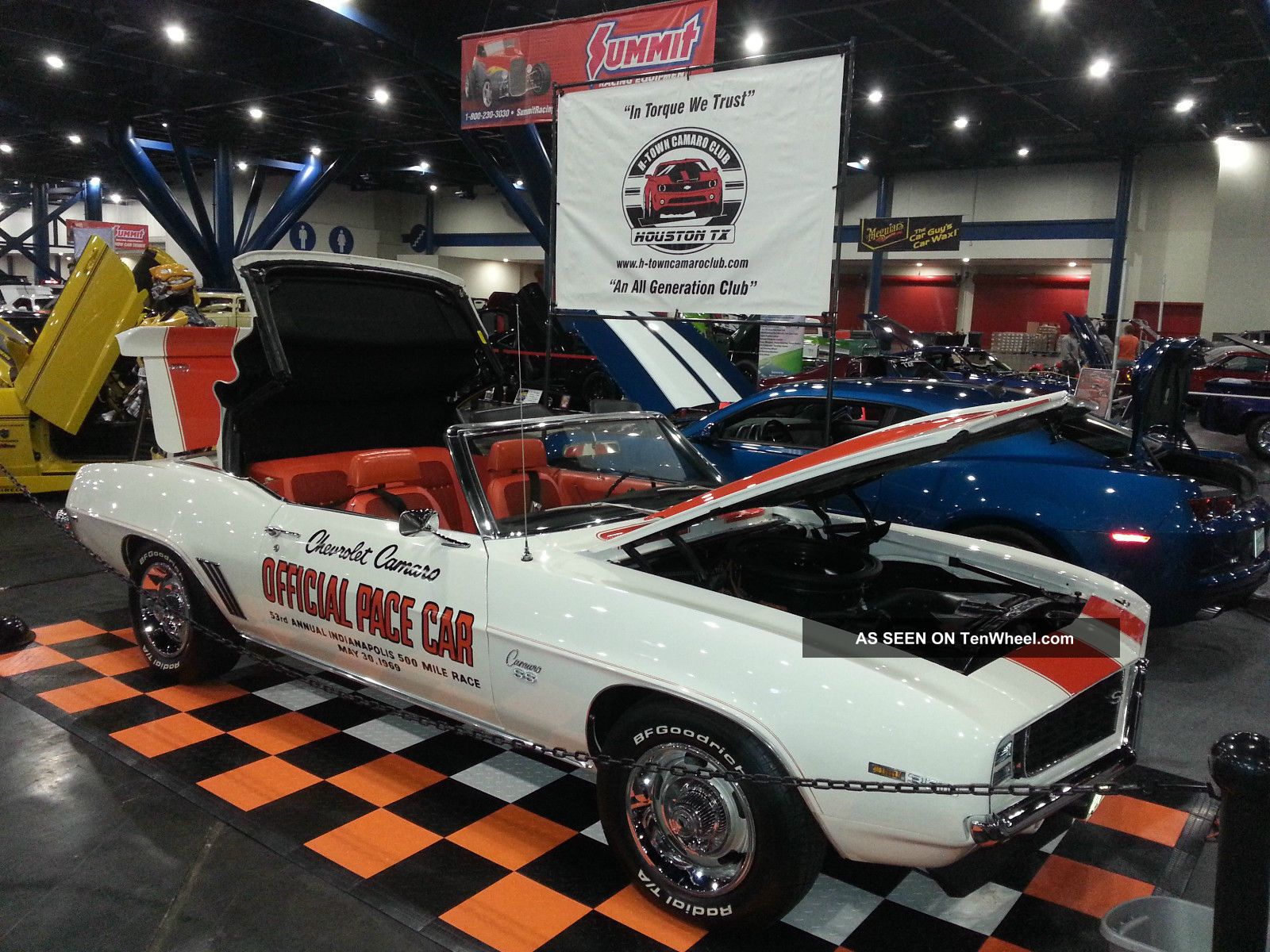 1969 Chevrolet Camaro Z - 11 (column Shift Indy Pace Car)