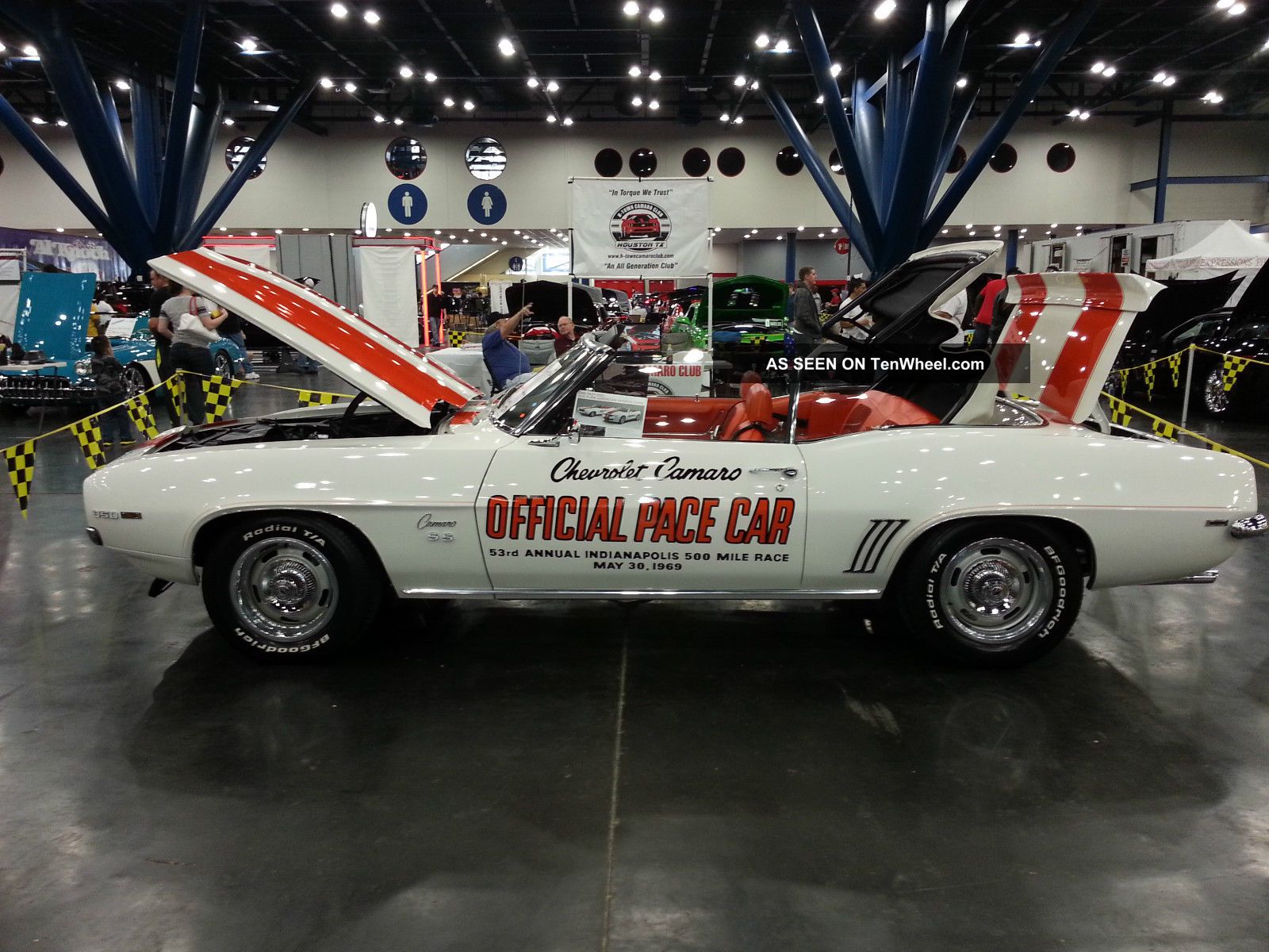 1969 Chevrolet Camaro Z - 11 (column Shift Indy Pace Car)